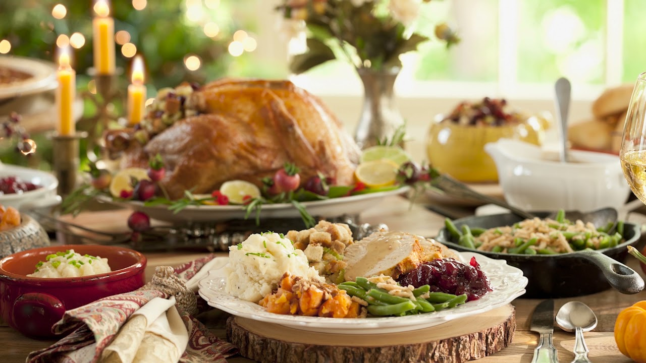 Iftar Table Traditions and Hospitality Culture in Turkey